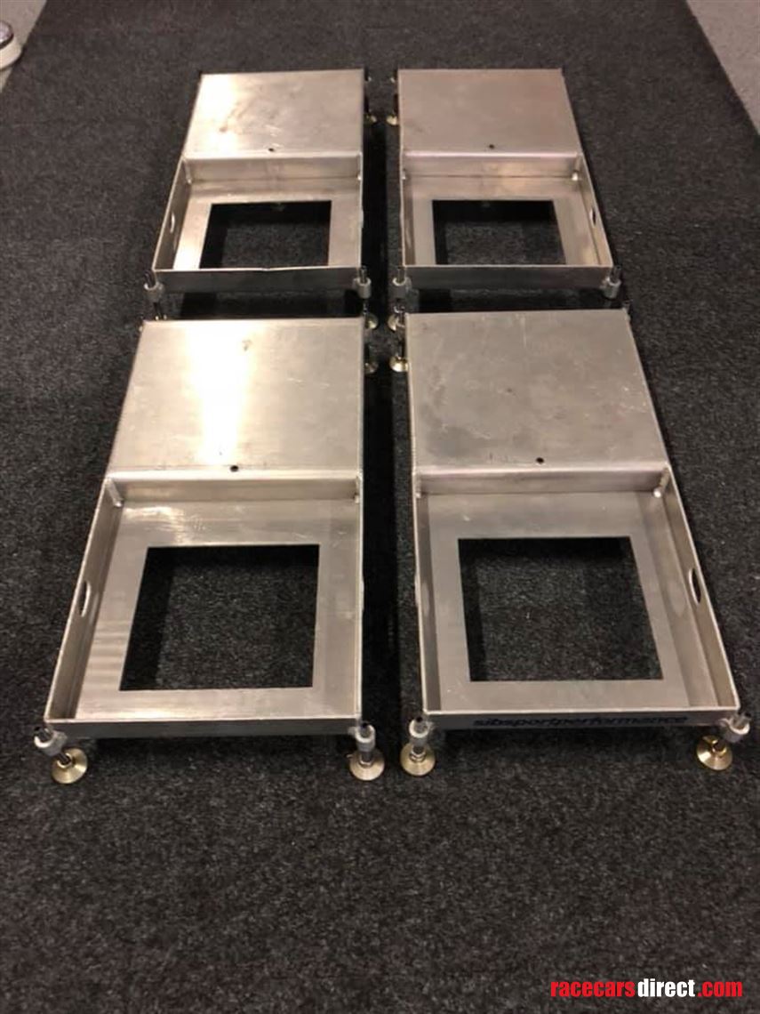 Racecarsdirect.com - INTERCOMP set-up platforms