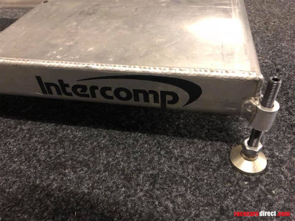 Racecarsdirect.com - INTERCOMP set-up platforms