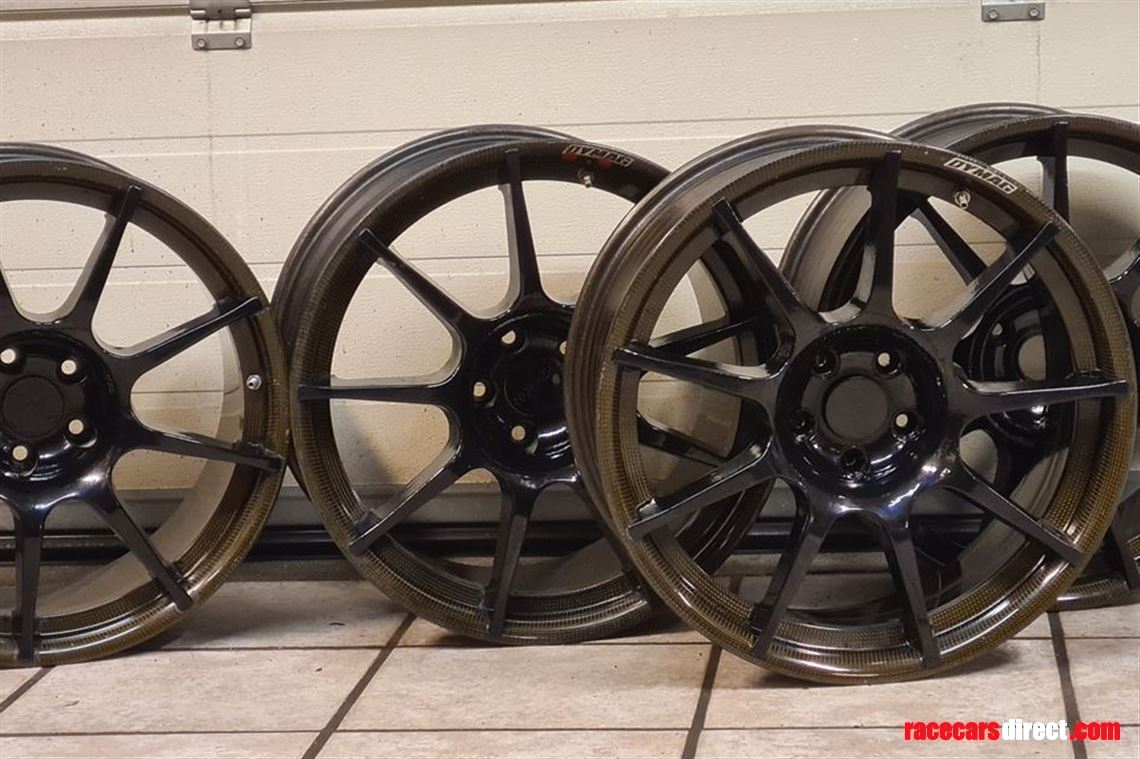 Racecarsdirect.com - Carbon Rims Dymag