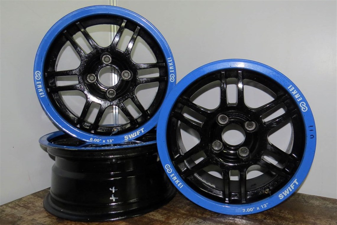 Racecarsdirect.com - Enkei 13" Alloy Wheels