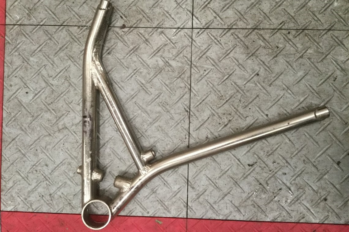 Racecarsdirect.com - Chevron front lower wishbone.